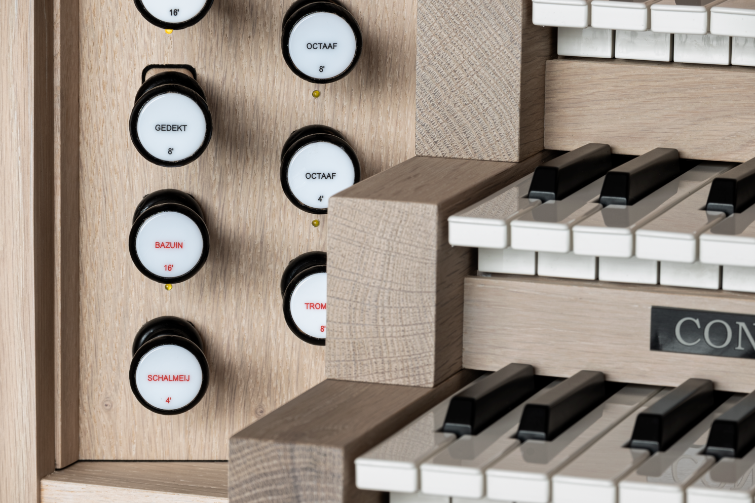 Watch: Mondri 340 | Content - Home Organs